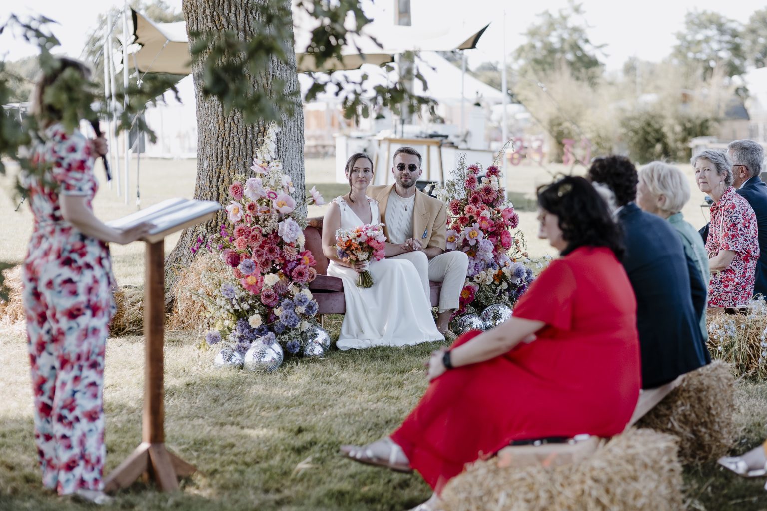 Comment écrire une cérémonie laïque ? | Guide Officiant + Méthode pas à pas